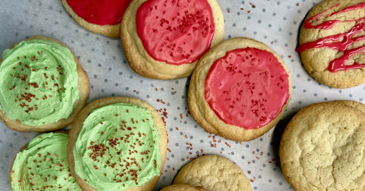 Soft and Chewy Sugar Cookies Recipe