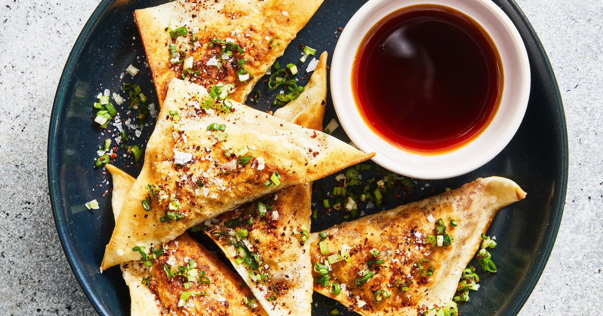 Kimchi Napjak Mandu (Flat Dumplings)