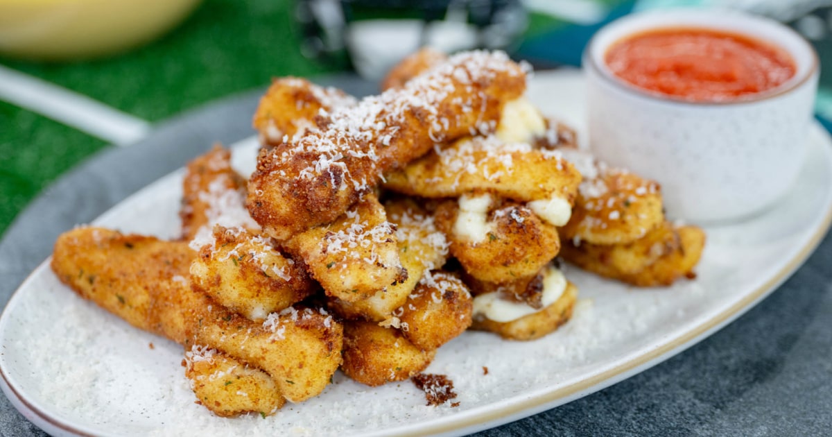 Homemade Mozzarella Sticks