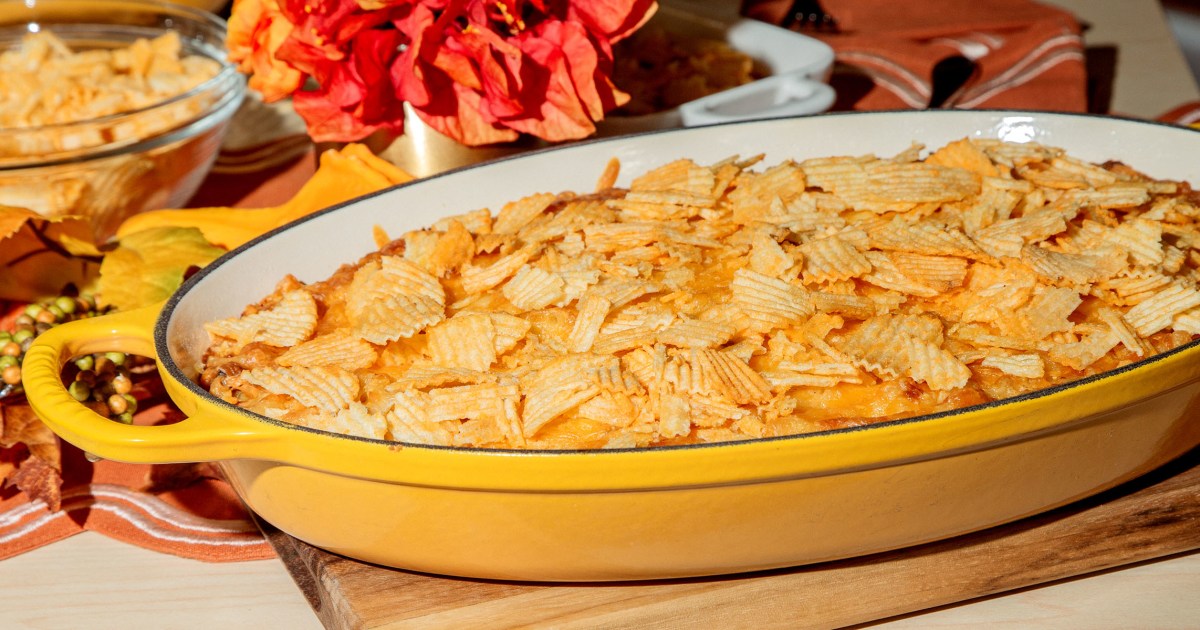 Mac and Cheese With Bacon and Potato Chips