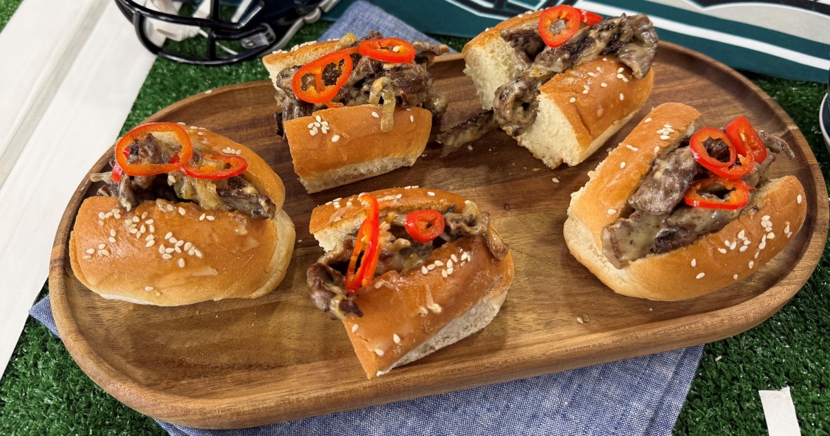 Mini Cheesesteaks With Caramelized Onions