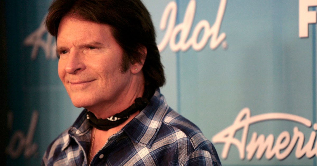 Former Creedence frontman Fogerty gets book deal