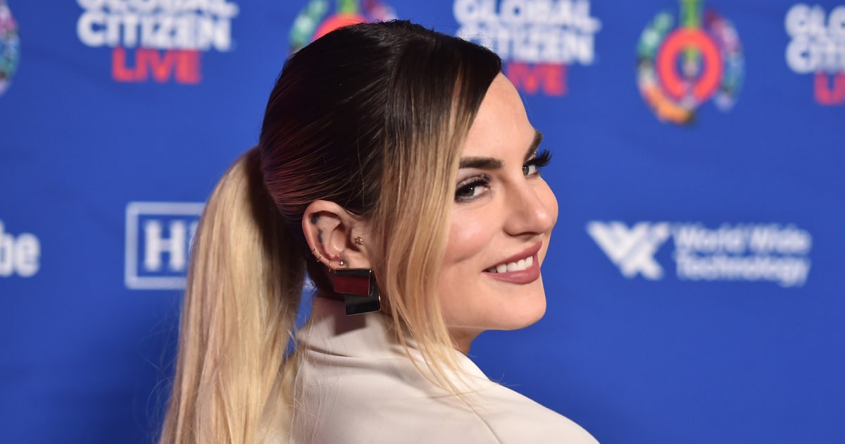 JoJo announces engagement to actor Dextor Darden — see the ring!