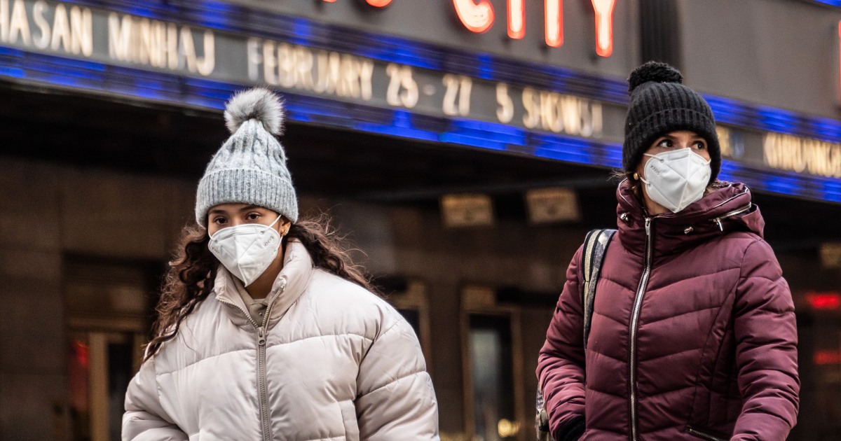 Mask mandates: When can people stop wearing masks for Covid?