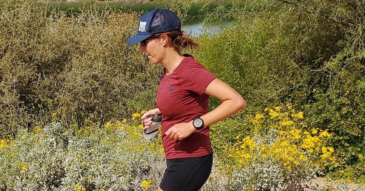 Runner with 1 leg on track to break record with 102 marathons in 102 days