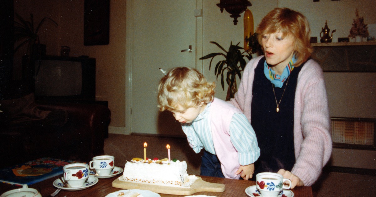 Modern Loss Handbook Helps People Cope On Mother's Day After Mom Dies