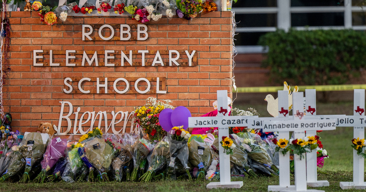 Robb Elementary School, Site of Massacre, Will Be Razed, Uvalde Mayor Says