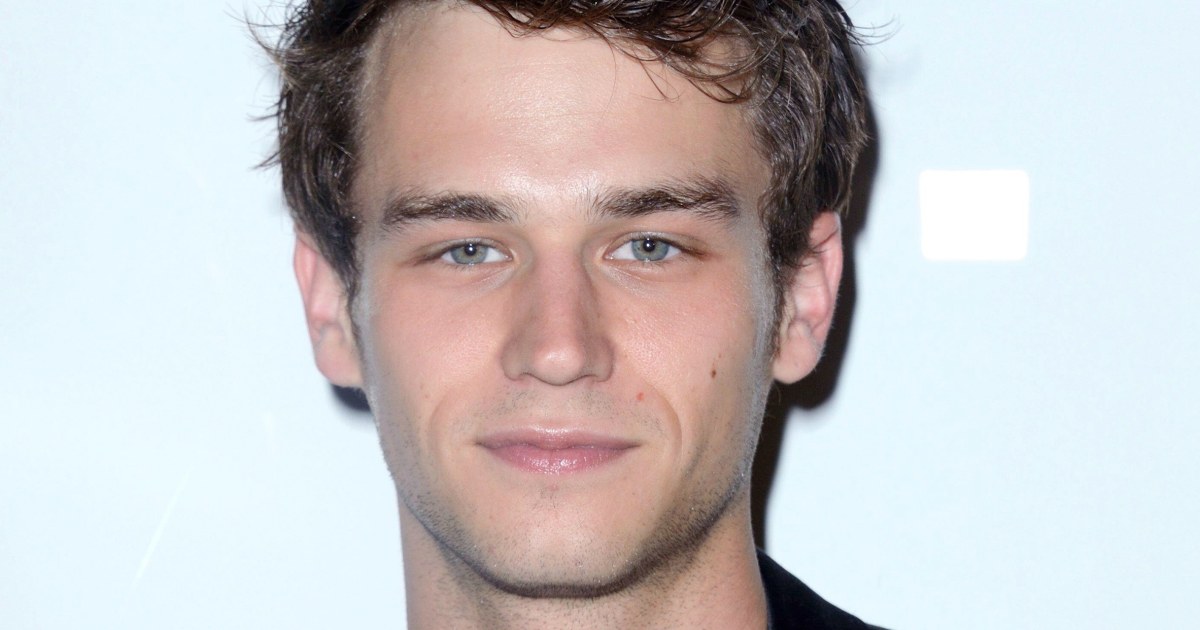 '13 Reasons Why' star Brandon Flynn on coming out at 14, finding his ...