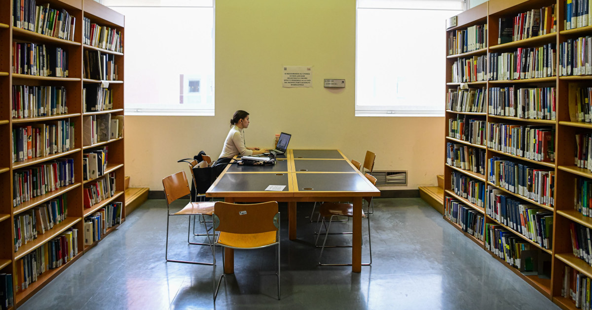 Librarian's heartbreaking encounter goes viral: 'I hope I handled it ...