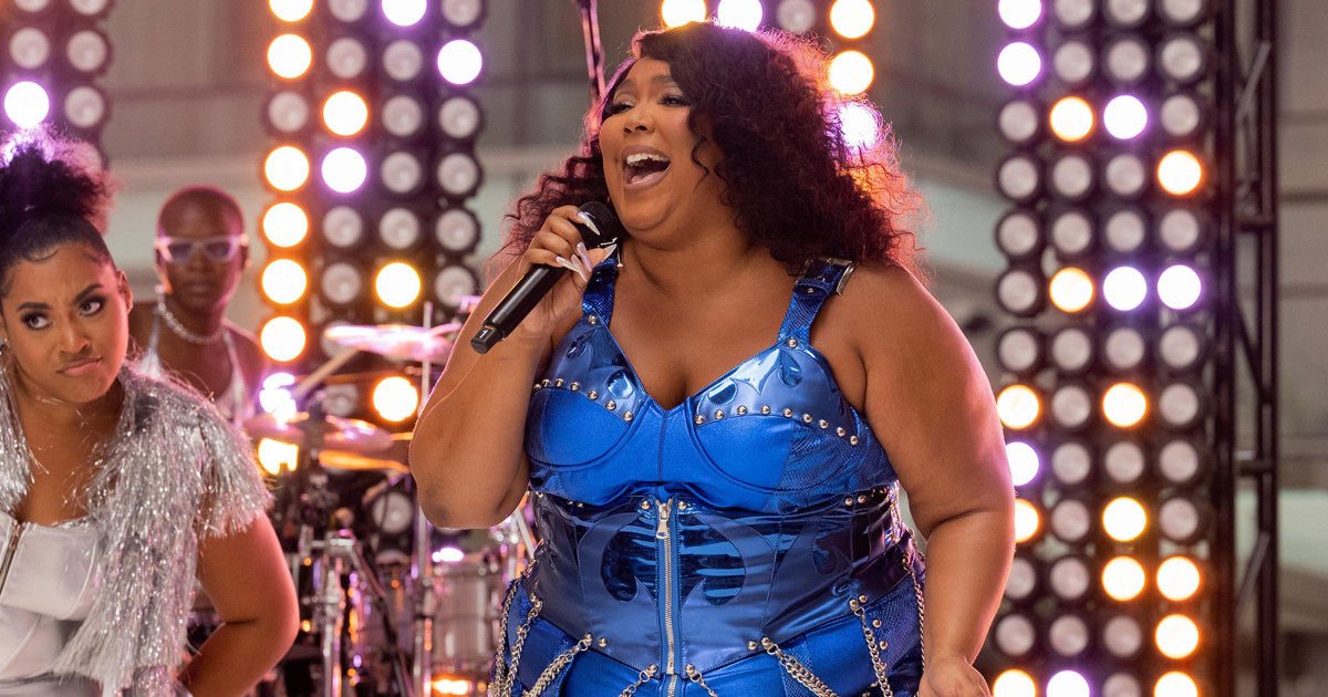 Watch Lizzo Turn Up the Music on the TODAY Plaza