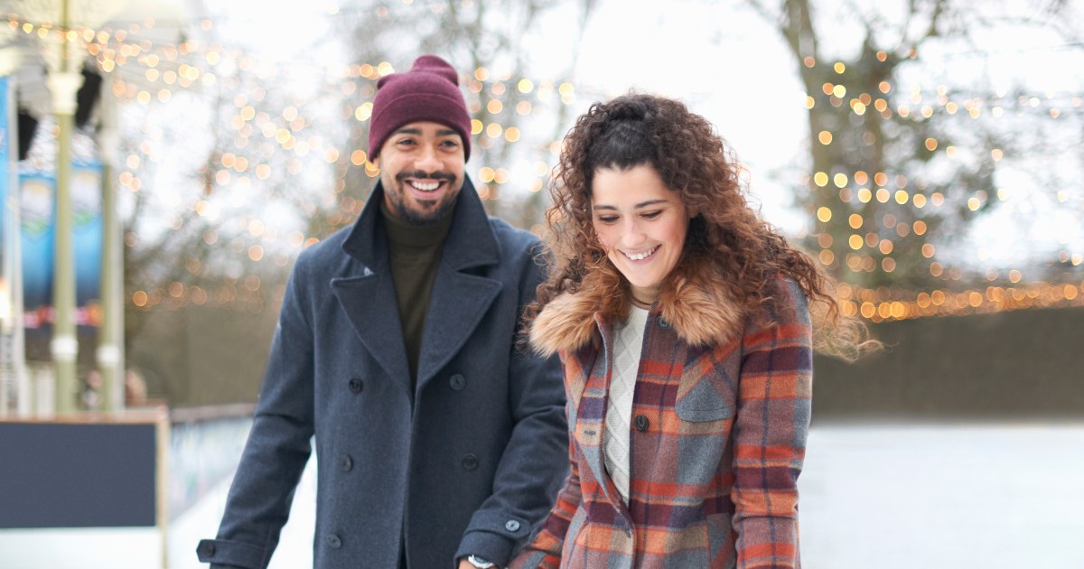 30 Cute Christmas Date Ideas for Couples