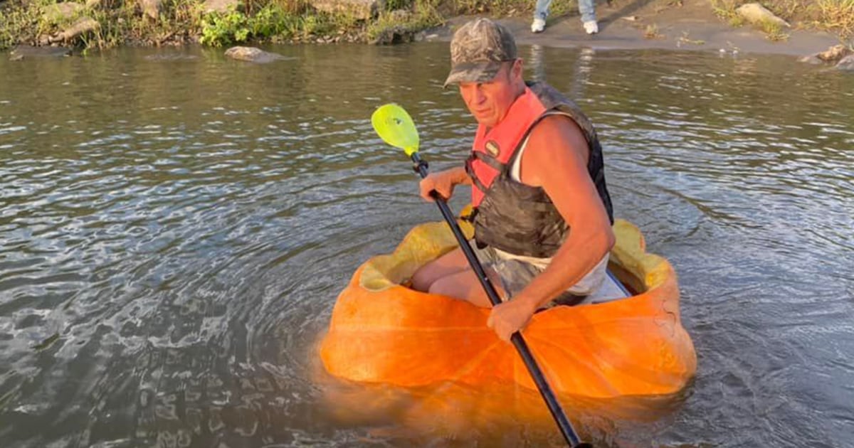 Nebraska Man Paddles 38 Miles in Hollowed-Out Pumpkin to Break World Record