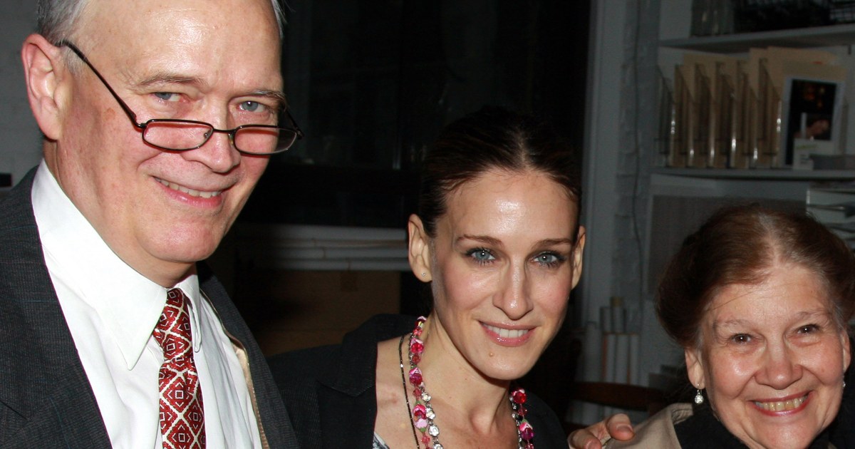 Sarah Jessica Parker’s Stepfather Dies After ‘Unexpected’ Illness