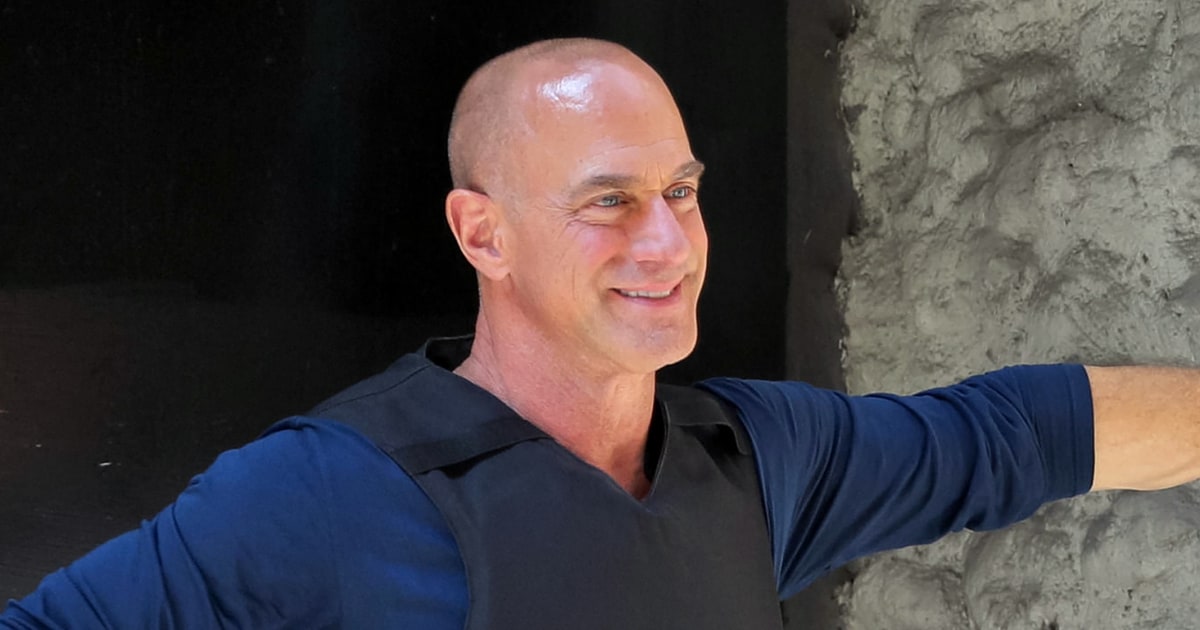 Chris Meloni On How His wife And Kids Feel About His Zaddy Label