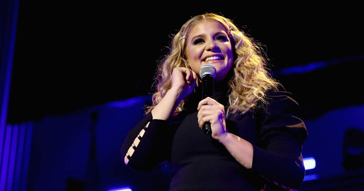 Lauren Alaina Engaged to Boyfriend Cam Arnold