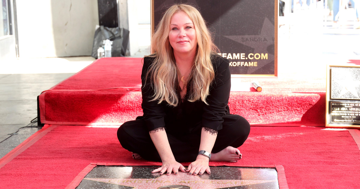 Christina Applegate Wasn’t Wearing Shoes at Walk of Fame Ceremony