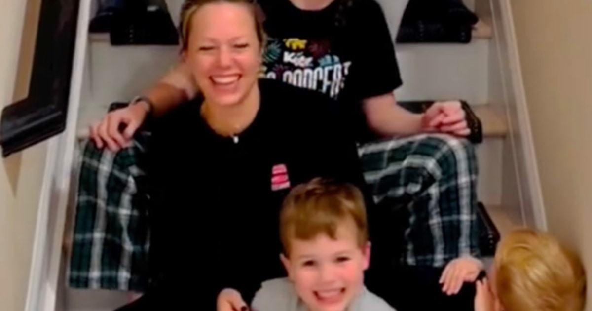 Dylan Dreyer Celebrates Thanksgiving With Family Dance On Steps Dylan Dreyer Celebrates Thanksgiving With Family Dance On Steps