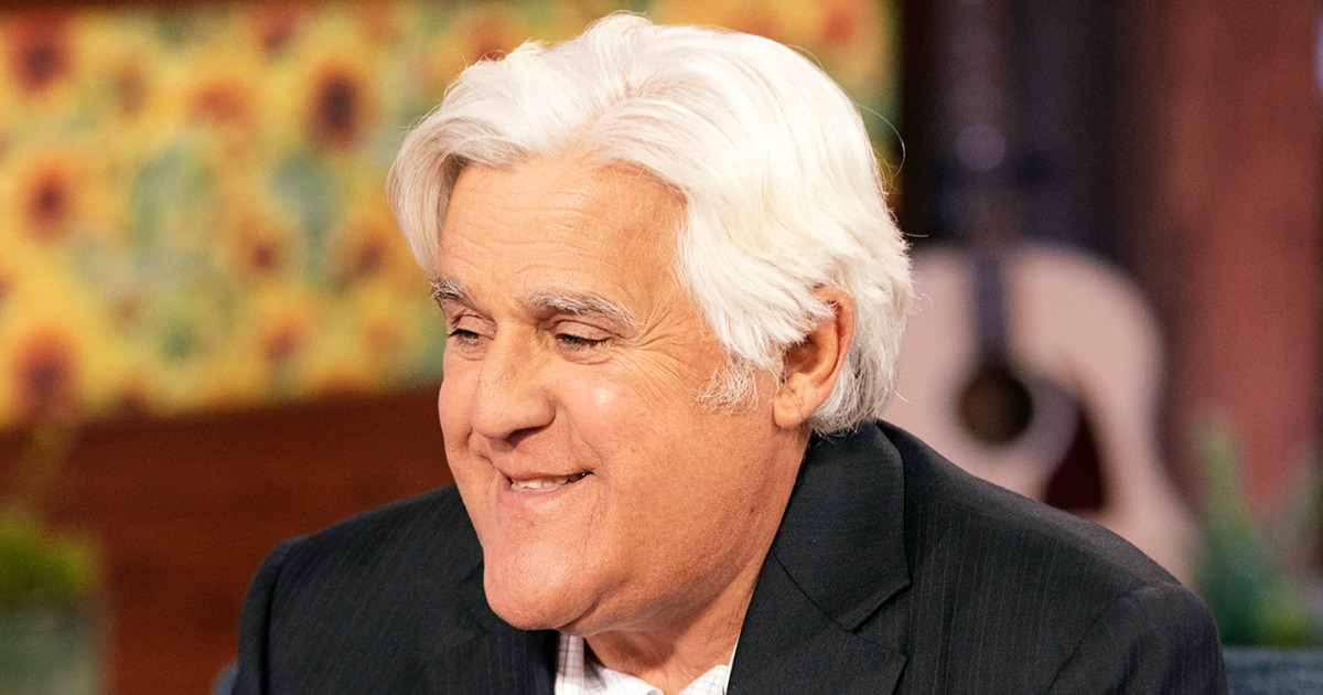Jay Leno Returns to Stage for 1st Time Since Suffering Serious Burns