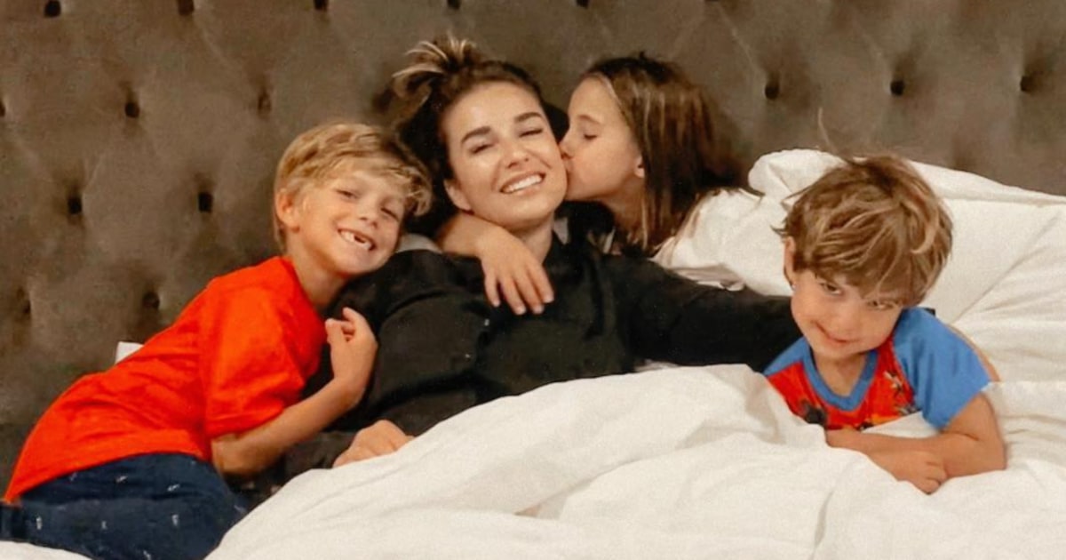 Jessie James Decker says she wants her kids to ‘feel proud of their ...