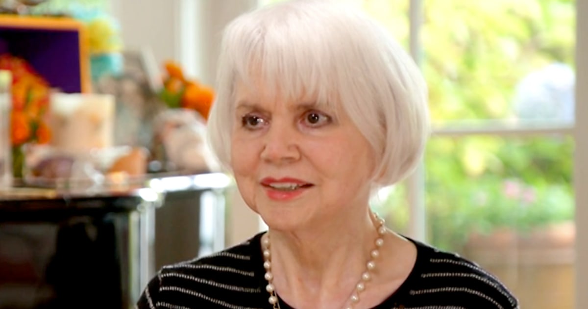 Linda Ronstadt National Anthem | Debate Politics