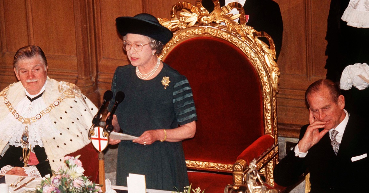 The Queen s Annus Horribilus Speech Why 1992 Was A Horrible Year 