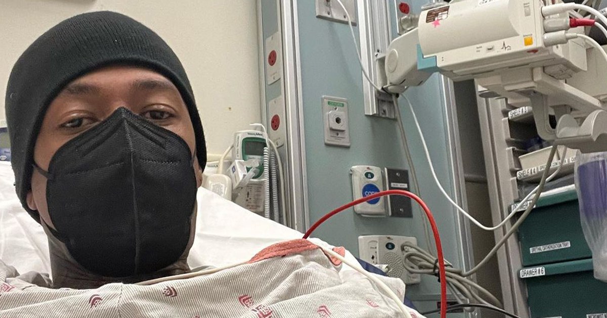 Nick Cannon reveals he's been hospitalized for pneumonia