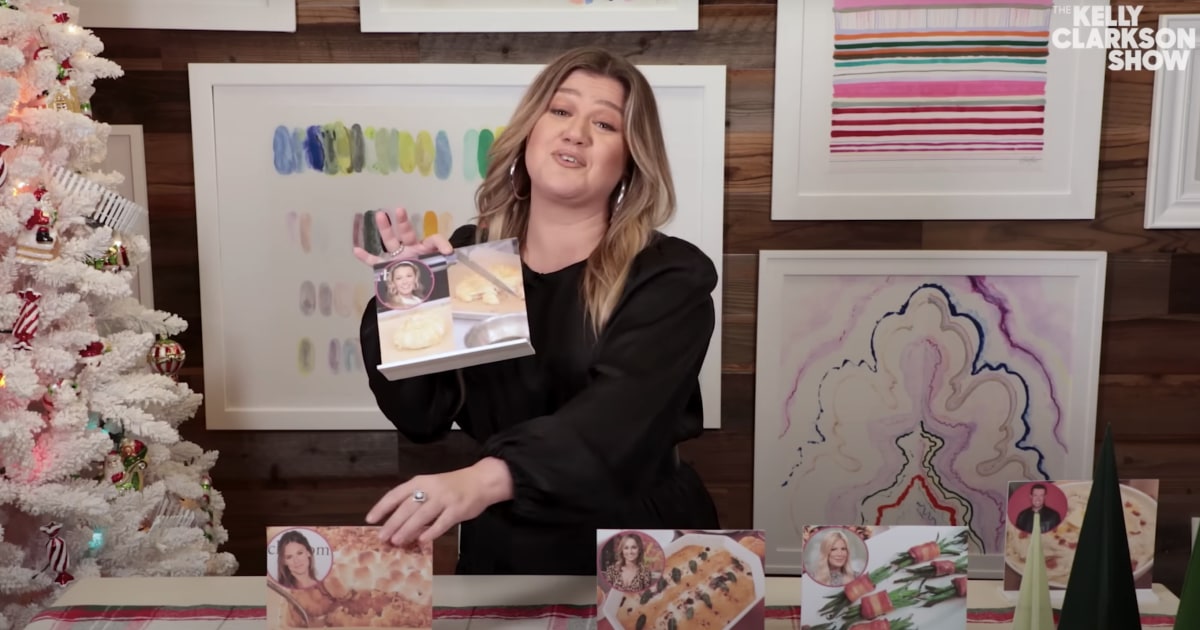 Kelly Clarkson Hilariously Ranks Celebs' Holiday Side Dishes