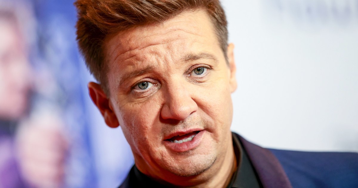 Jeremy Renner Shares Video of ICU 'Spa Day' with Mom and Sister After ...