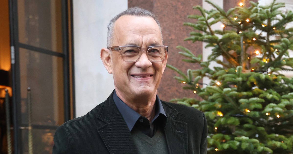 Tom Hanks Introduces 'Diet Cokagne' Cocktail