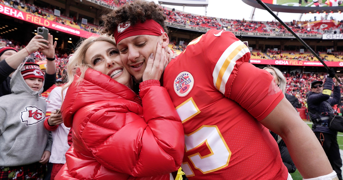 Patrick Mahomes Shares Photo of Son's Face For The First Time