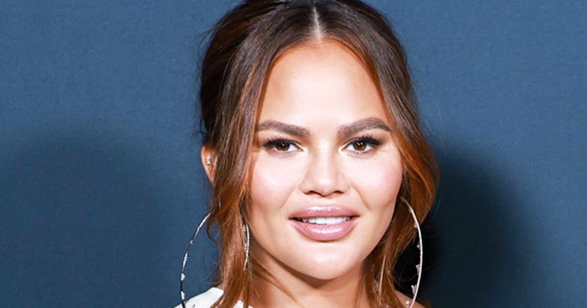 Chrissy Teigen Debuts New Red Hair Color