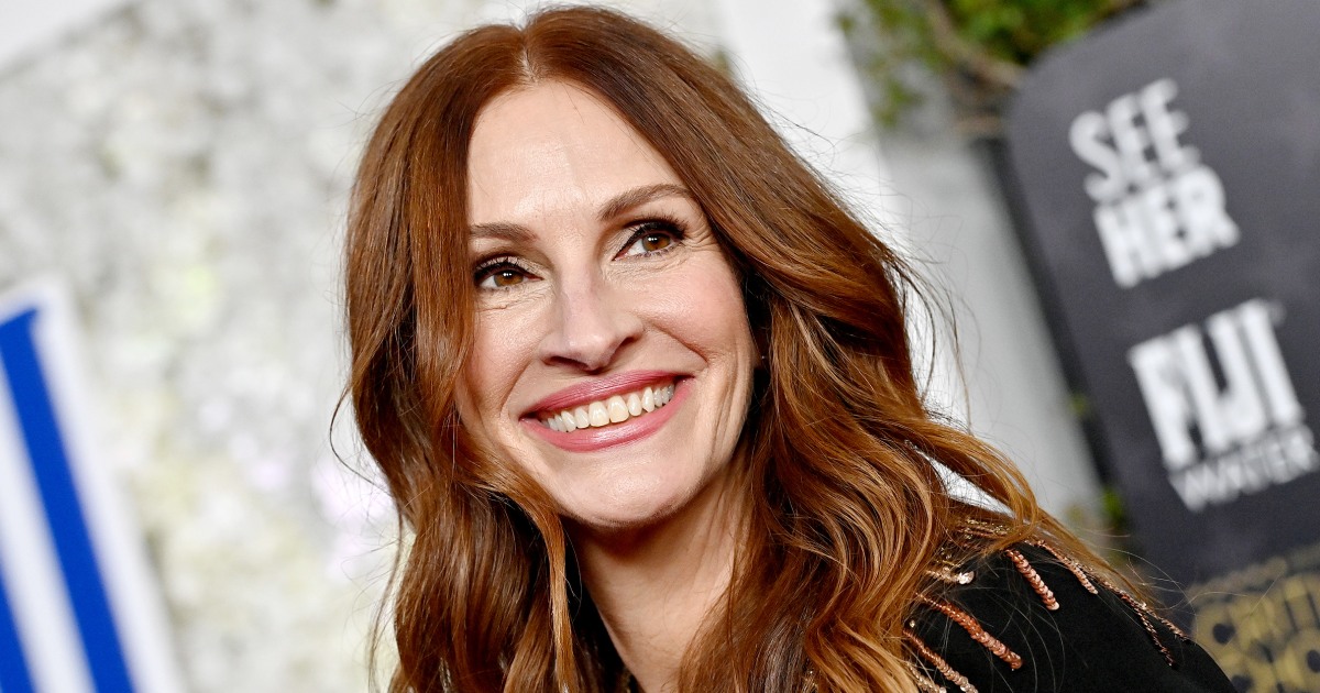 Julia Roberts Debuts New Bangs at Watches and Wonders Event