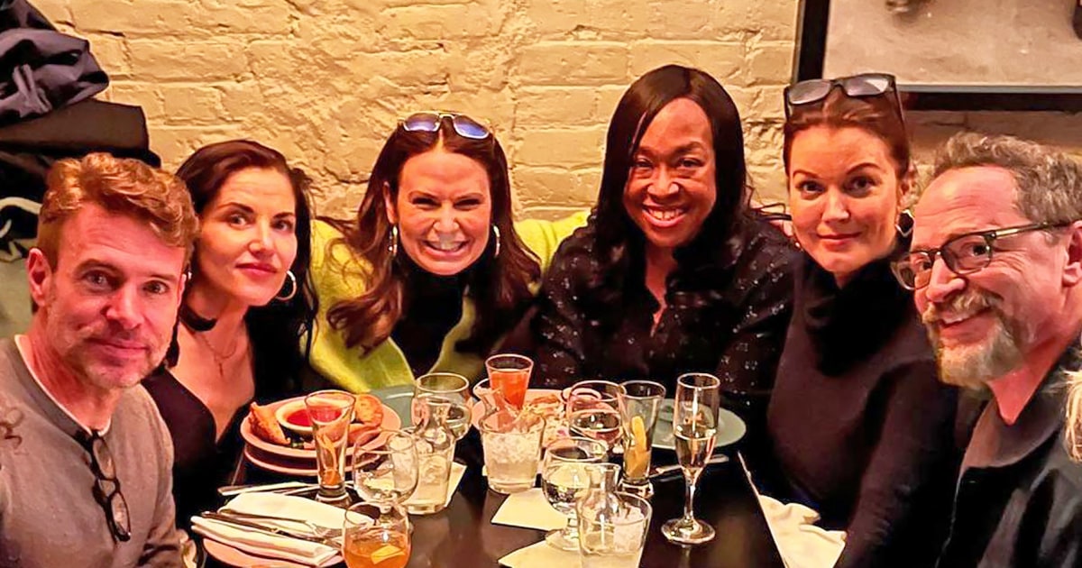 'Scandal' Reunion: Shonda Rhimes Reunites With Cast Members in New Pics