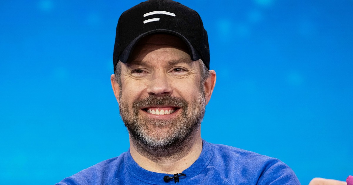 Jason Sudeikis With 9-Year-Old Son Otis At Basketball Game