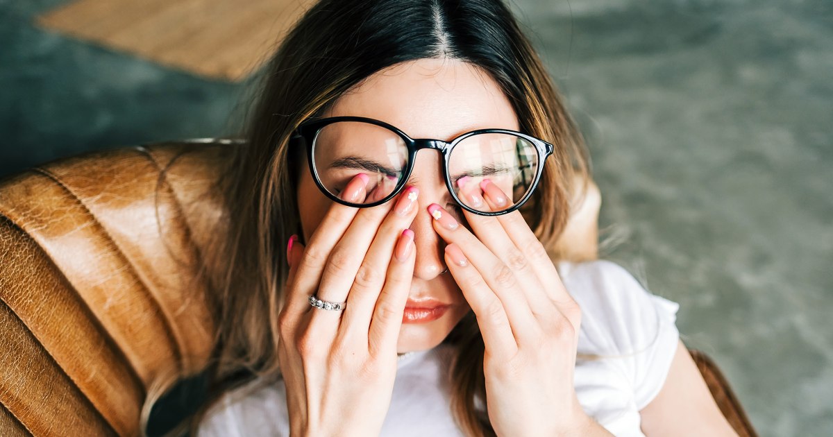 5 Habits To Avoid To Improve Eye Health, According To Eye Doctors