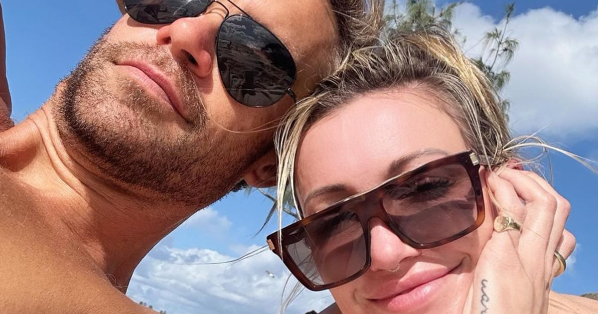 Hallmark Movie Co-stars Reveal Real-Life Romance With Cute Selfie