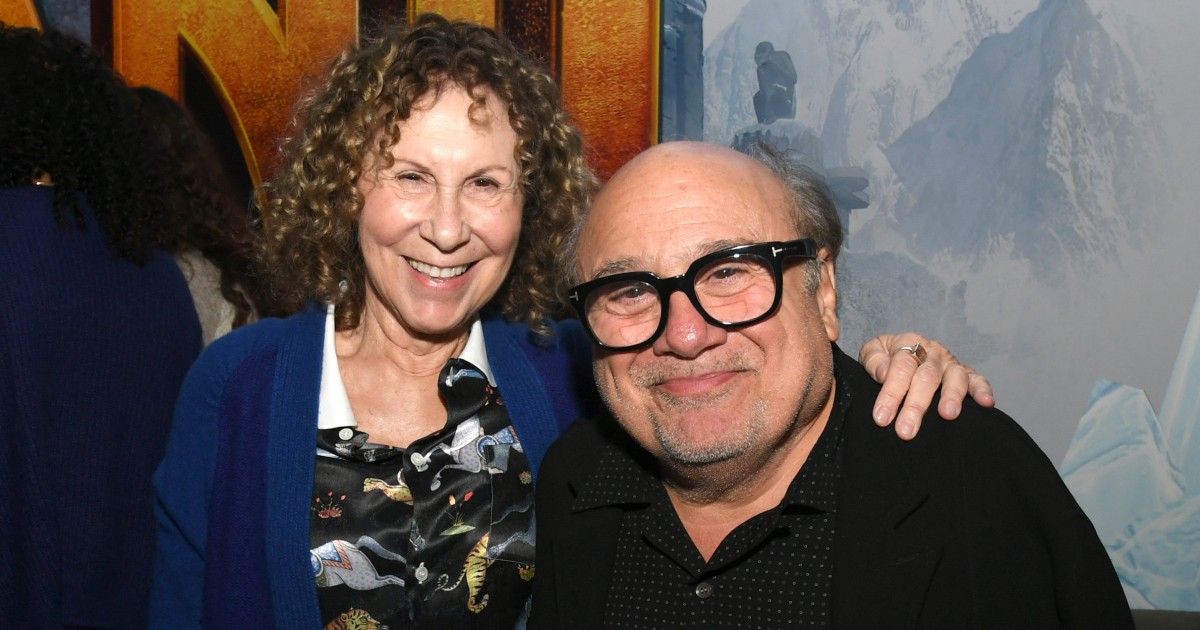 Rhea Perlman on Still Being Married to Danny DeVito Despite Splitting ...