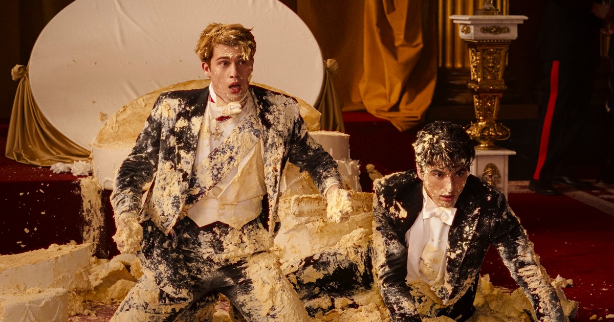 'Red White & Royal Blue' Movie Is Coming: All About the Book, Plot, Cast