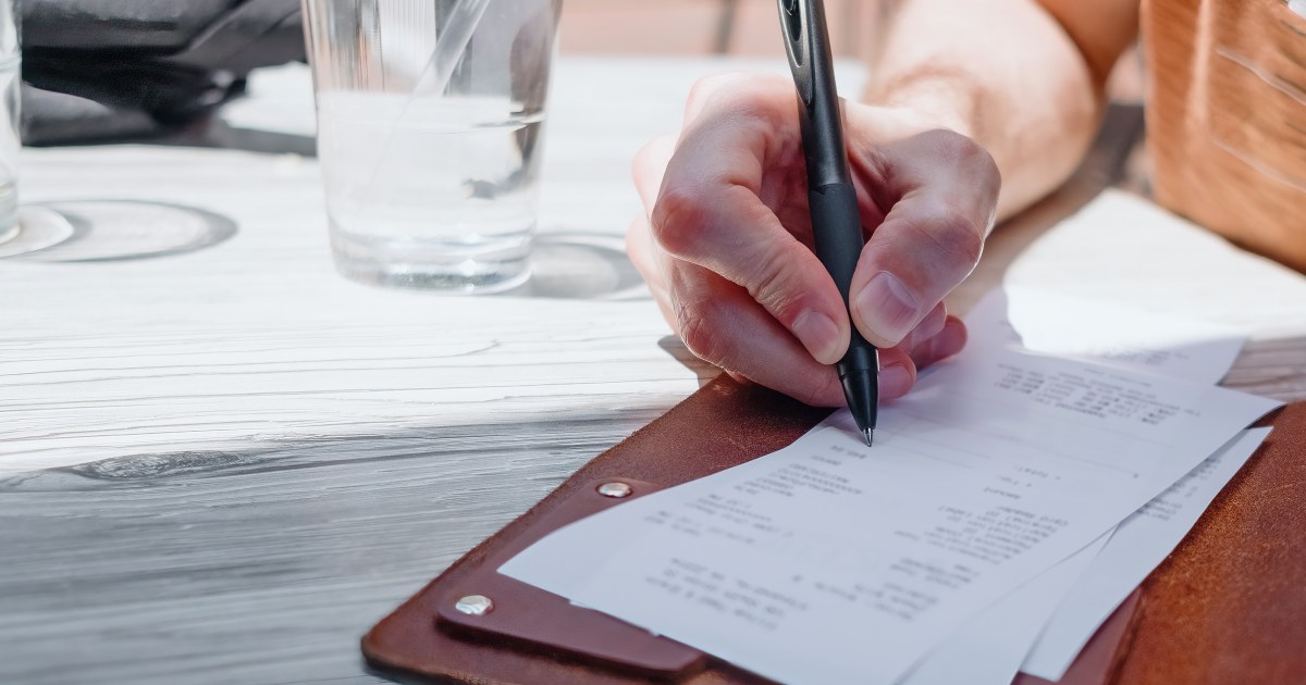 Texas Restaurant's Tip Policy Causes Controversy