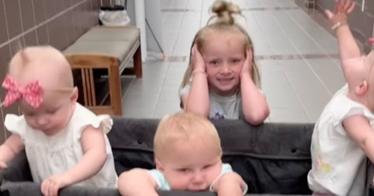 Mom Reports to Jury Duty With Toddler Triplets And 4-Year-Old