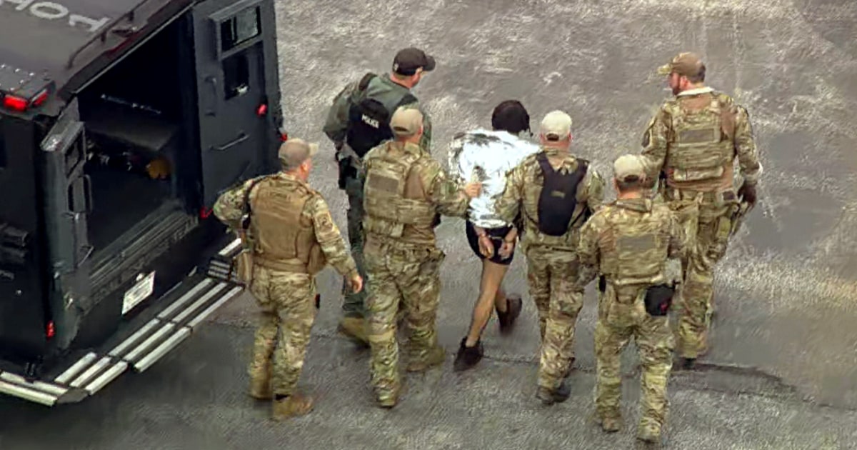 Escaped Murderer Danelo Cavalcante Captured By Police After 2-Week Manhunt Escaped Murderer Danelo Cavalcante Captured By Police After 2-Week Manhunt