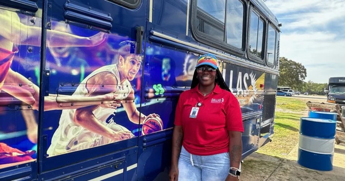 Texas Bus Driver Saves Choking 7-Year-Old