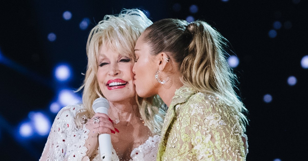 Miley Cyrus Shares Emotional Fax Message From Dolly Parton