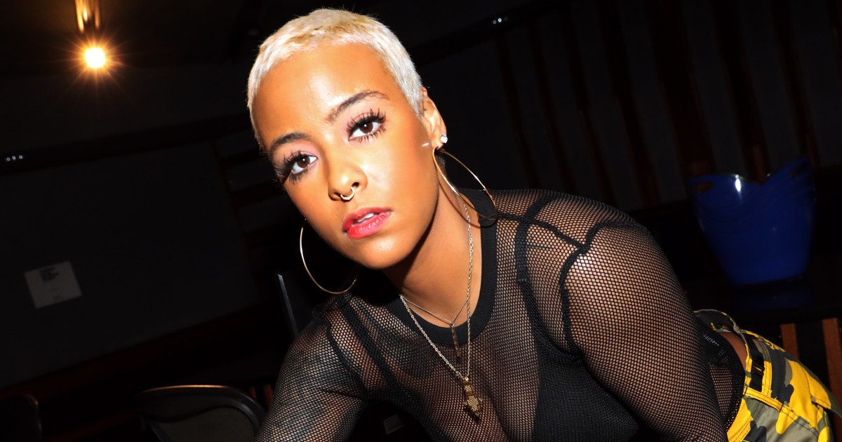 Singer Almost Gets Kicked Off Delta Flight for Trying to Sing