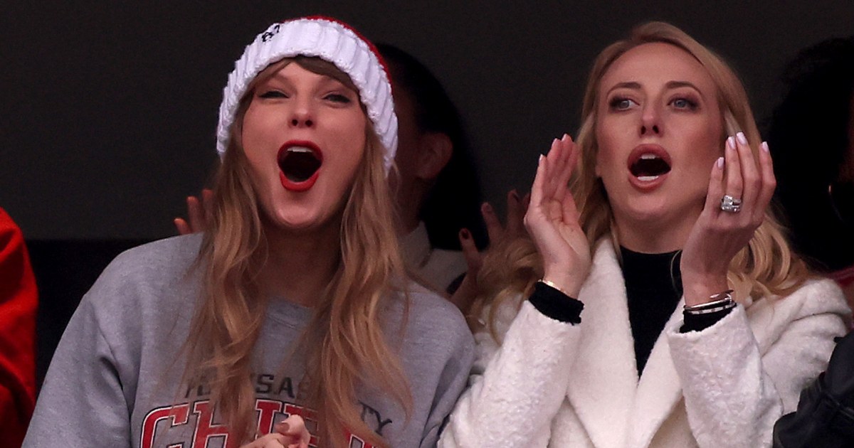 Who Was Taylor Swift Sitting With At The Chiefs-Patriots Game?