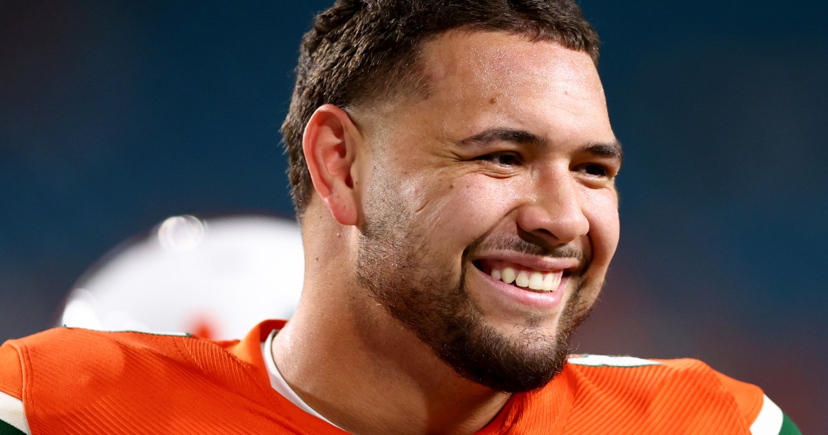 Miami's Cam McCormick Says He’s Coming Back for 9th Year of College ...