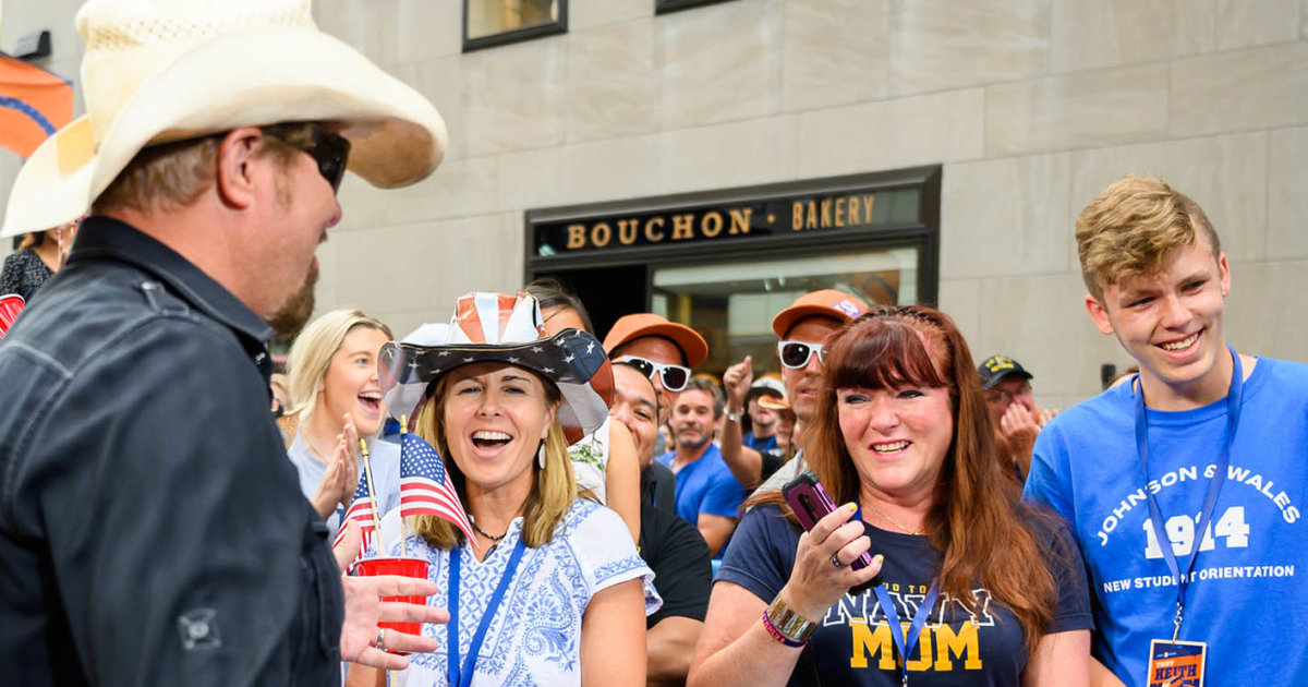 What Toby Keith Meant To One Military Family, Who Met Him On TODAY