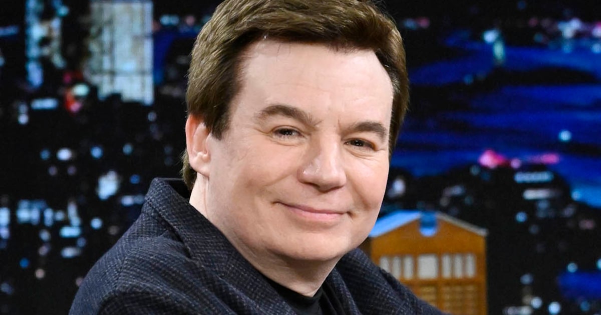 Mike Myers Reveals Silver Fox Look at Rare Red Carpet Appearance