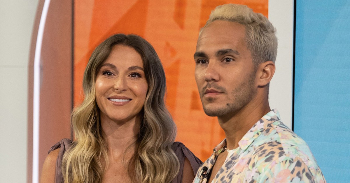 Alexa and Carlos PenaVega's Baby Daughter Was Stillborn, The Couple ...