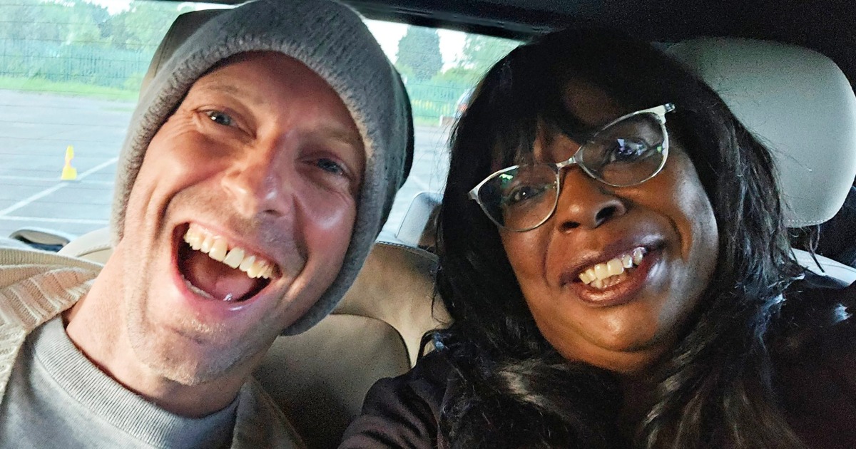 Chris Martin Gives Coldplay Fan a Ride to His Show